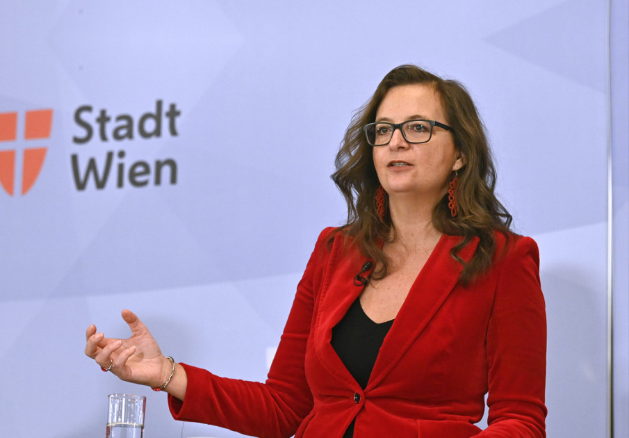 Buffets, Rodeln, Promi-Fotos: So verprasst die SPÖ-Stadträtin unser ...