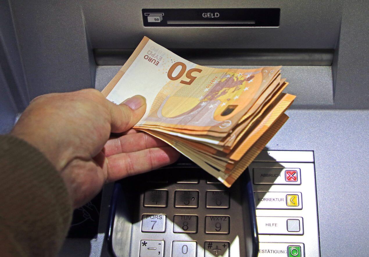 Bargeldzugang wird schwieriger: Bundesbank warnt vor Versorgungsproblemen | Exxpress