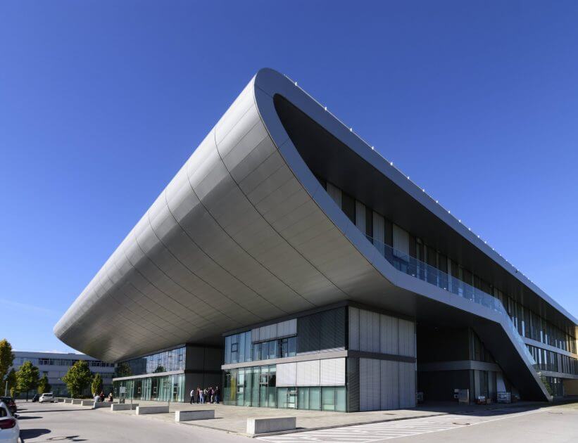 Masterprogramm für Zukunftstechnologien: FH Burgenland startet KI ...