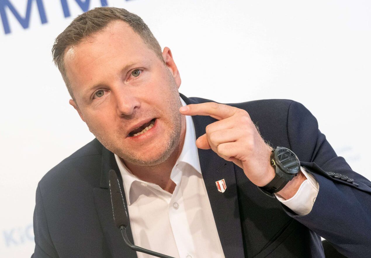 FPÖ-Schnedlitz attackiert ÖVP-Karner: „Es reicht – er verfolgt die Falschen!“ | Exxpress